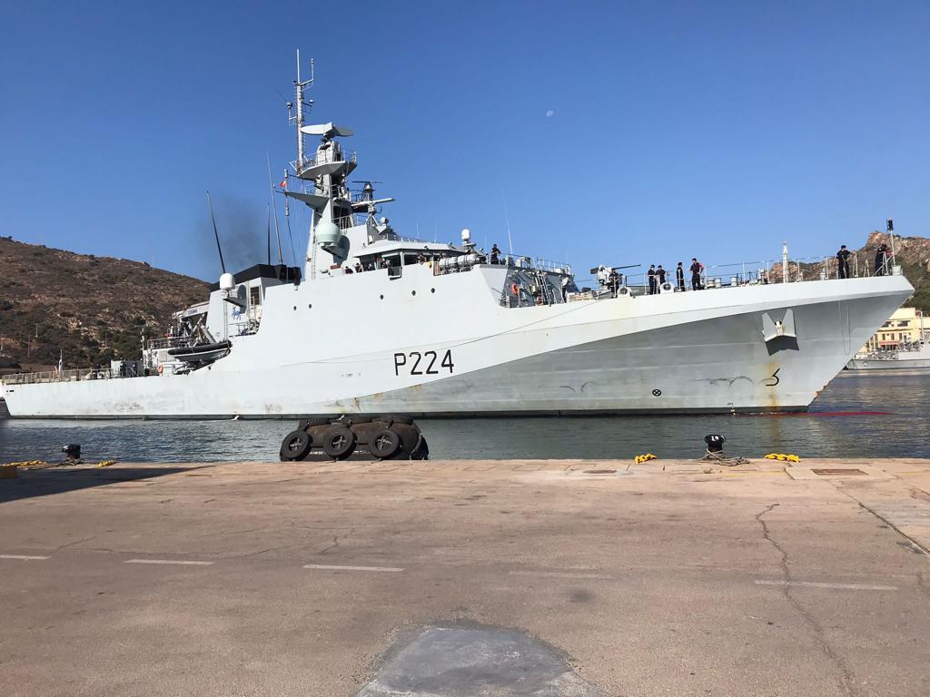 HMS TRENT arrives in Cartagena after three months operating in North ...